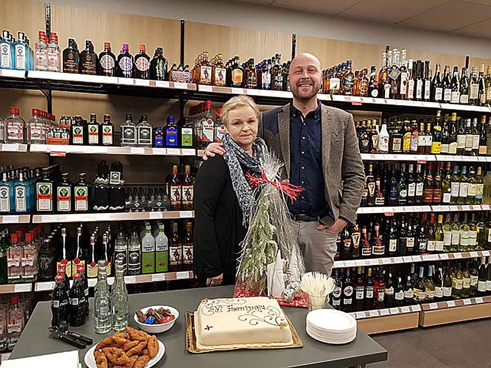 Vínbúðin á Hvolsvelli opnuð eftir gagngerar breytingar - DFS.is