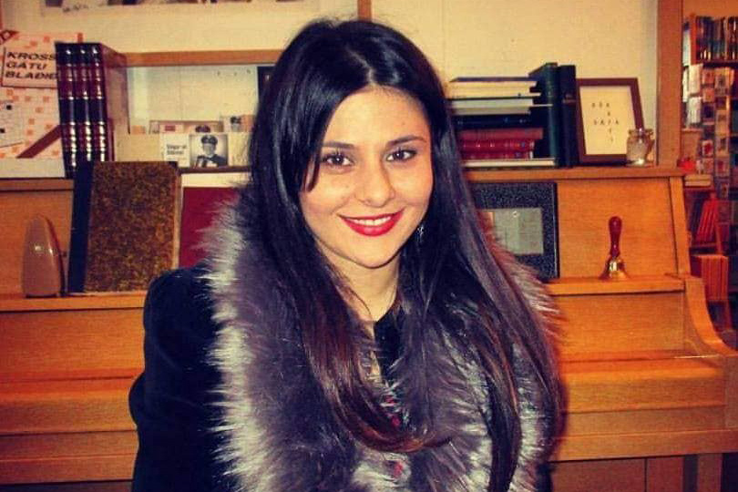 Bók sem fjallar um það að vera hálf svartur og hálf hvítur - DFS.is