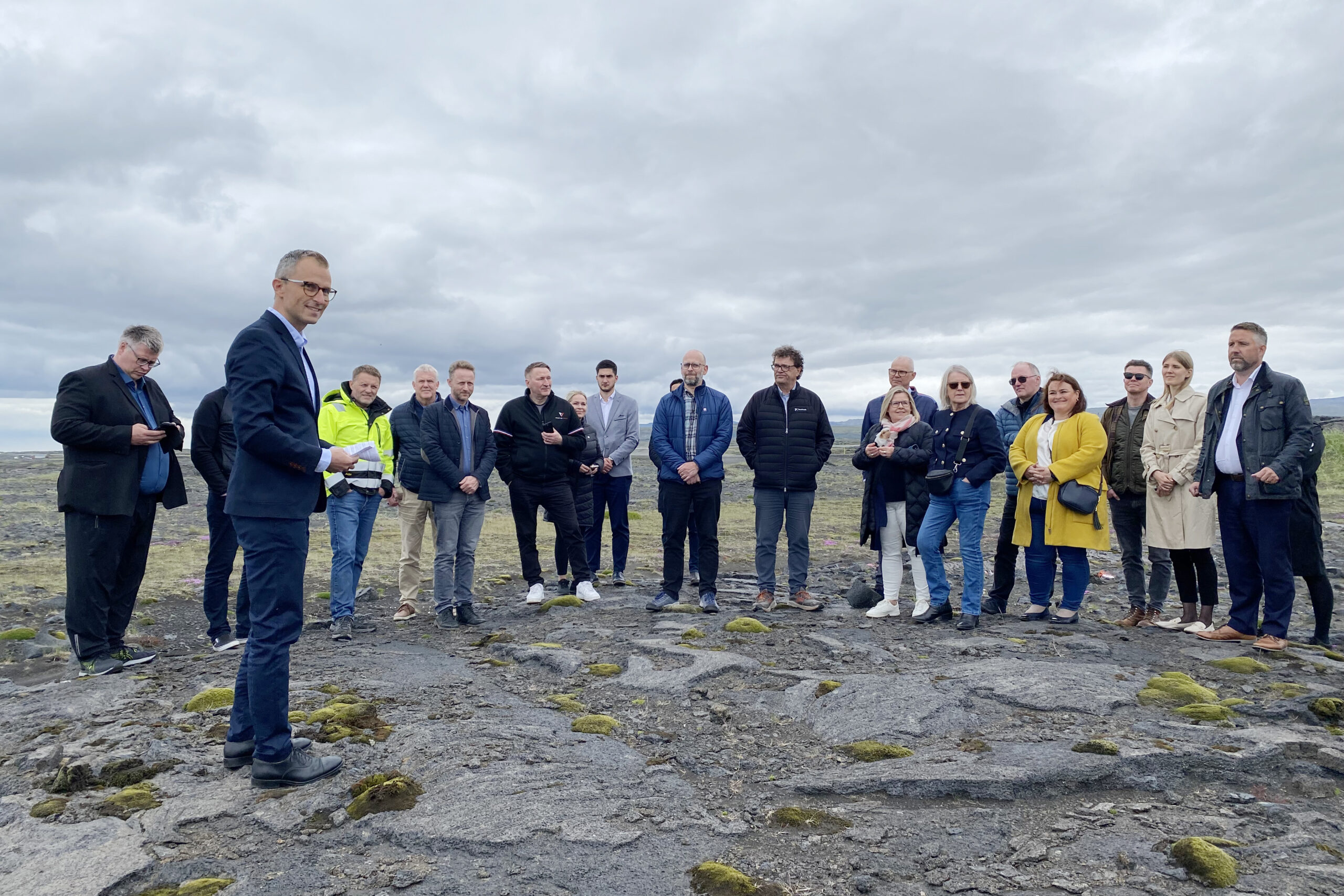 Skóflustunga tekin að nýrri seiðastöð - DFS.is